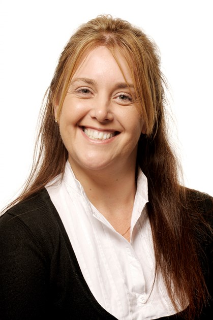 Angela Crosbie is fundraising for Cancer Research UK