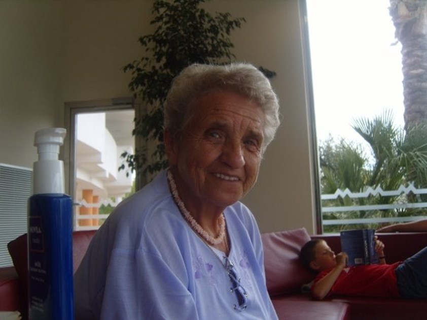 Aimée Leach is fundraising for Prospect Hospice