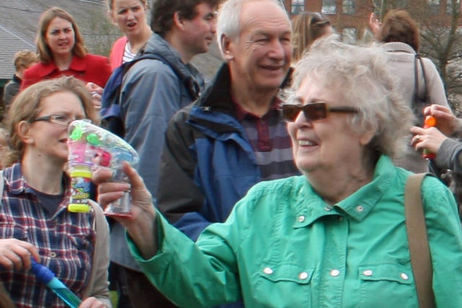 Allan Plenderleith is fundraising for Save the Children