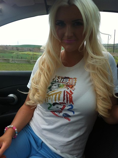 Alex Rose Lee is fundraising for Marie Curie