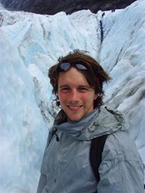 Robert Hugh MacLeod Murray is fundraising for Kids Cancer Charity