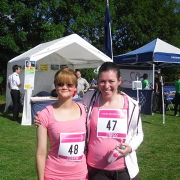 Gillian Simpson is fundraising for Cancer Research UK