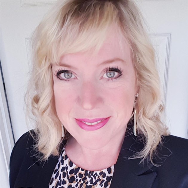 Paula Denyer is fundraising for SOS Africa