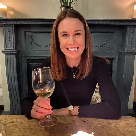 Laura Hinton is fundraising for Farleigh Hospice