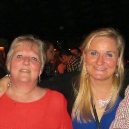 Flora Nisbet is fundraising for Macmillan Cancer Support