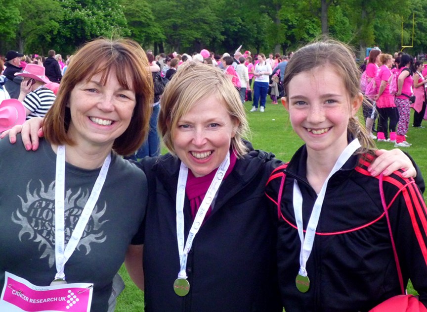 Iain Macfarlane is fundraising for Cancer Research UK