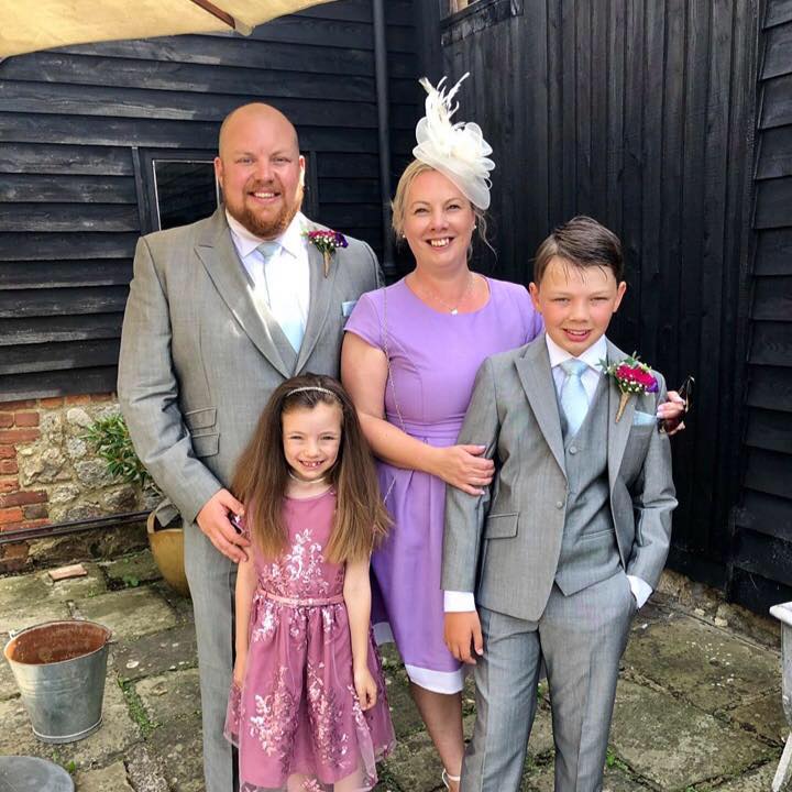 Donna Booth is fundraising for Cancer Research UK