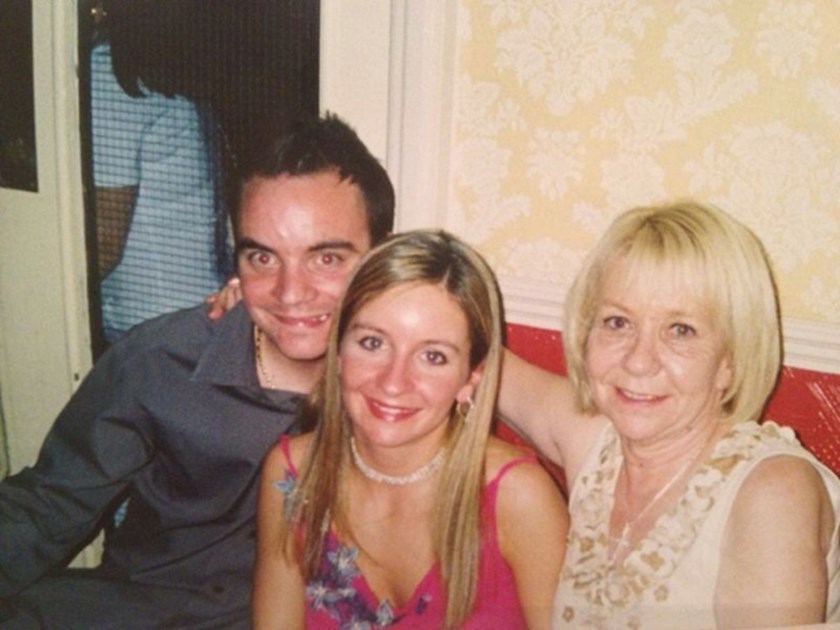 nicola hay is fundraising for Cancer Research UK