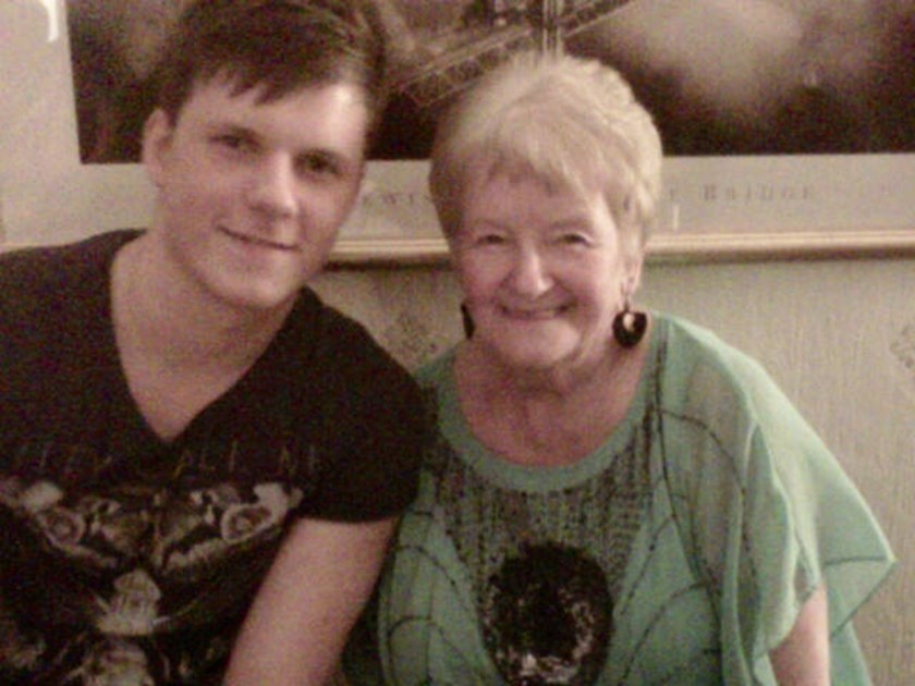 Mark Potts is fundraising for Cancer Research UK