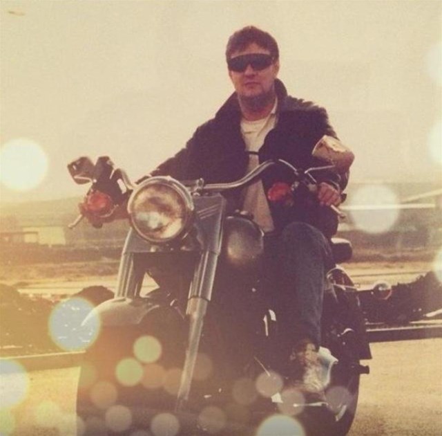 Hayley Davies is fundraising for Cancer Research UK