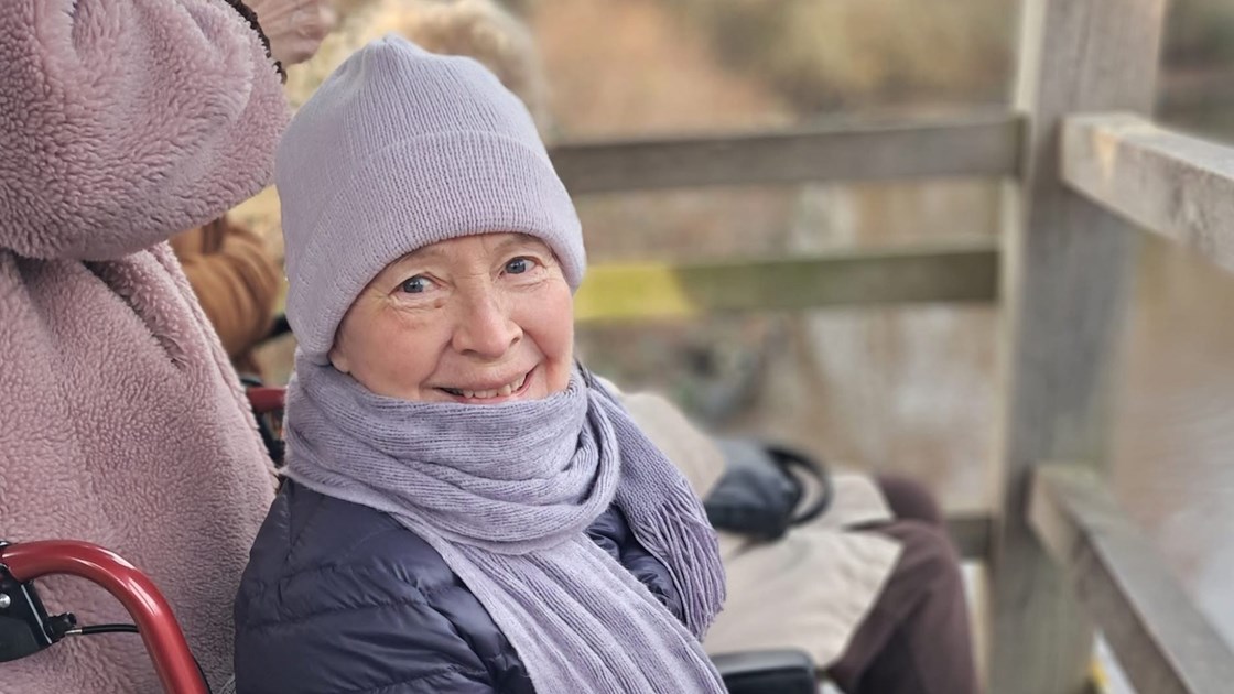 Stephanie Cross is fundraising for Alzheimer's Society