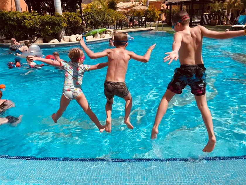 Kris Henderson is fundraising for OSCAR's Paediatric Brain Tumour Charity