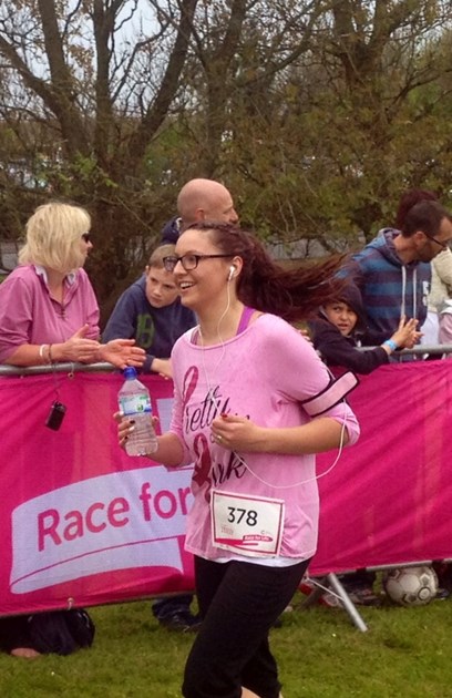 Kayleigh Godfrey is fundraising for Cancer Research UK