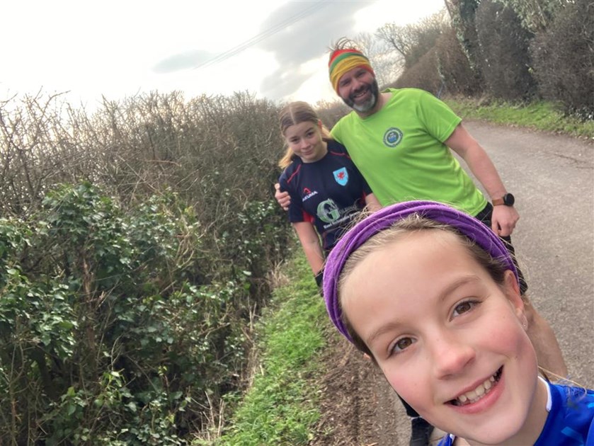 Isla Uffendell is fundraising for Cancer Research UK