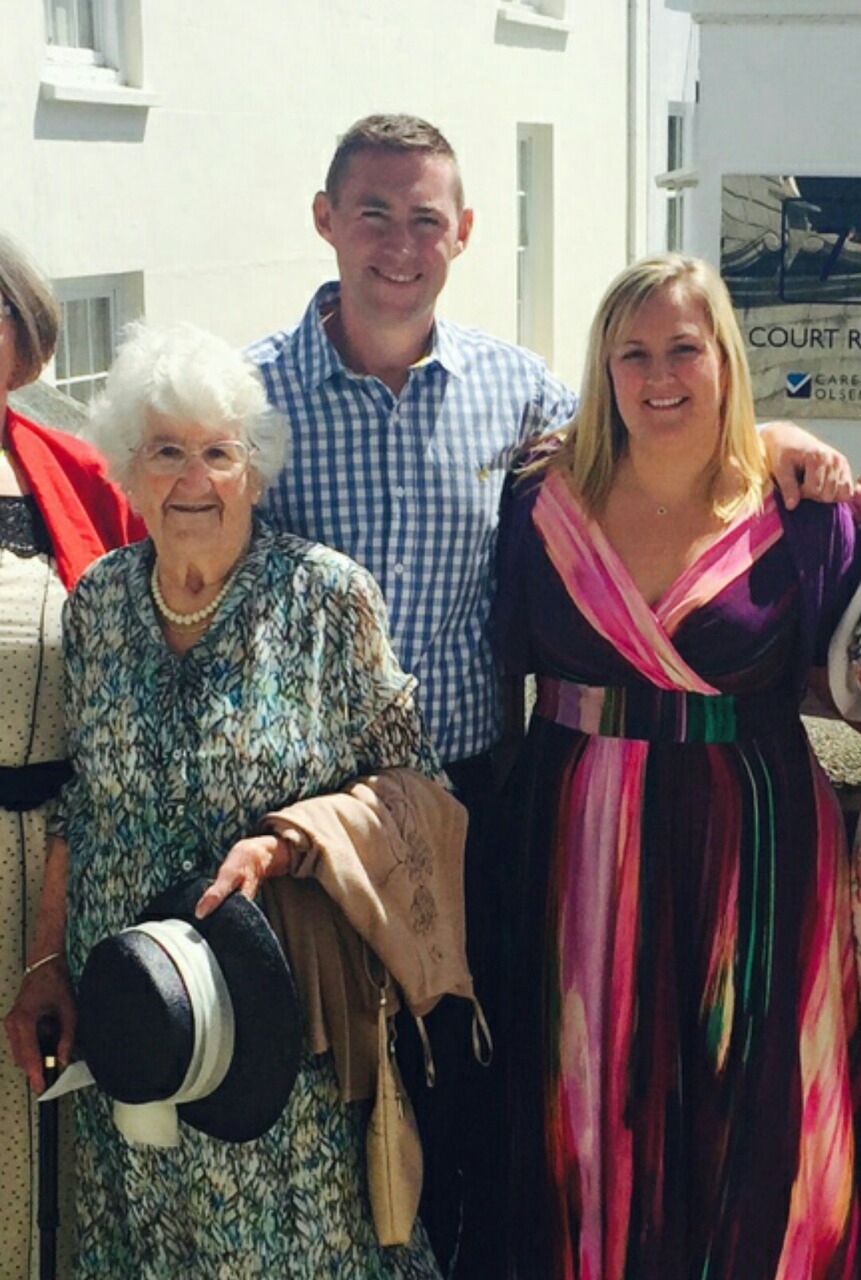 Laura Massey is fundraising for Cancer Research UK