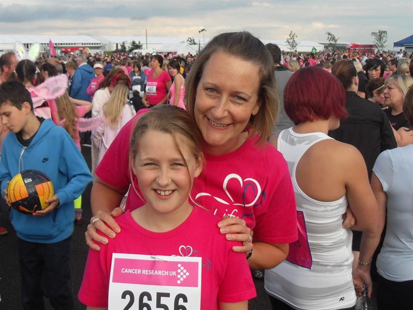 Sarah Deeks is fundraising for Cancer Research UK