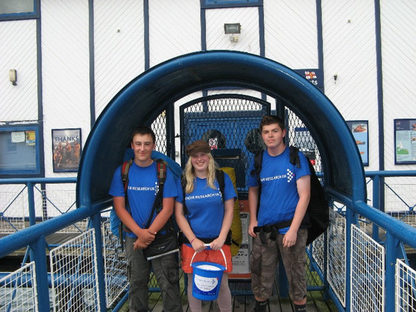 Gemma Barnes is fundraising for Cancer Research UK
