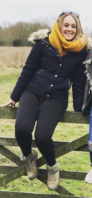 Amanda Deveney is fundraising for Mind