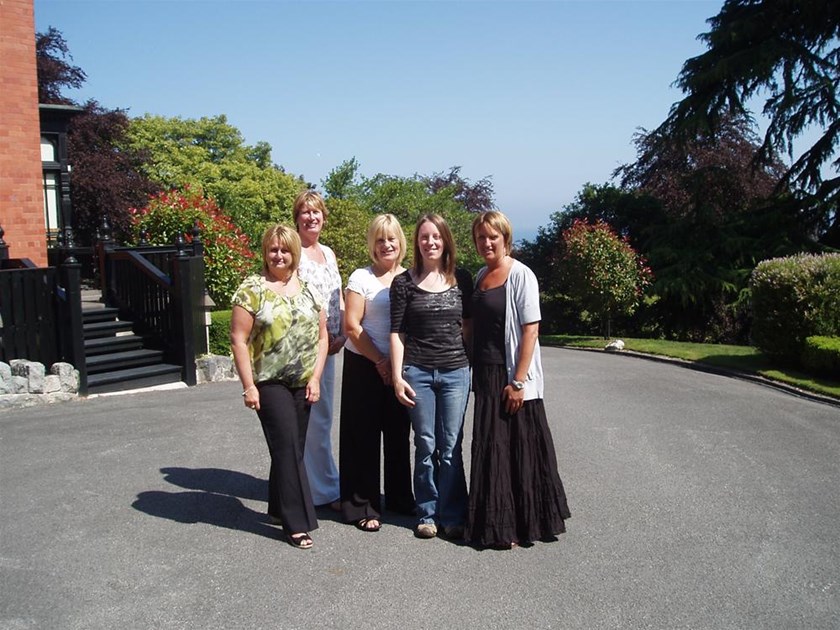 Lynnette Holden is fundraising for St David's Hospice (North Wales)