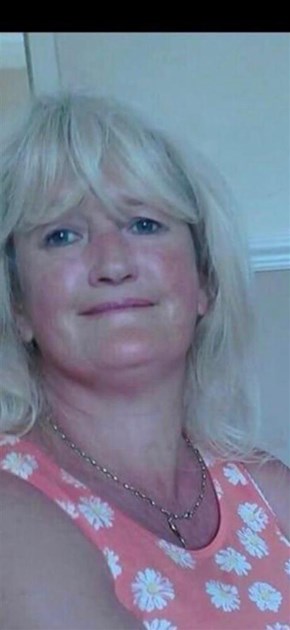 Thornhill House Care Home is fundraising for Cancer Research UK