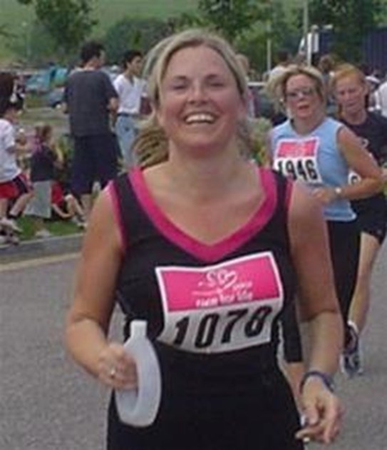 Lizzie Higgins is fundraising for Cancer Research UK