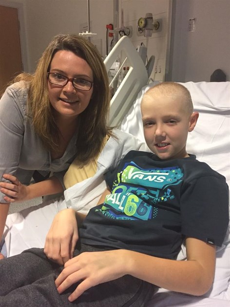 Vicki Knight is fundraising for Young Lives vs Cancer