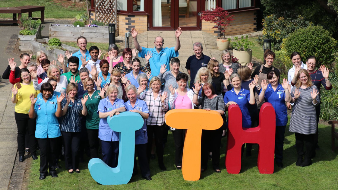 Lisa Millward is fundraising for Birmingham Hospice