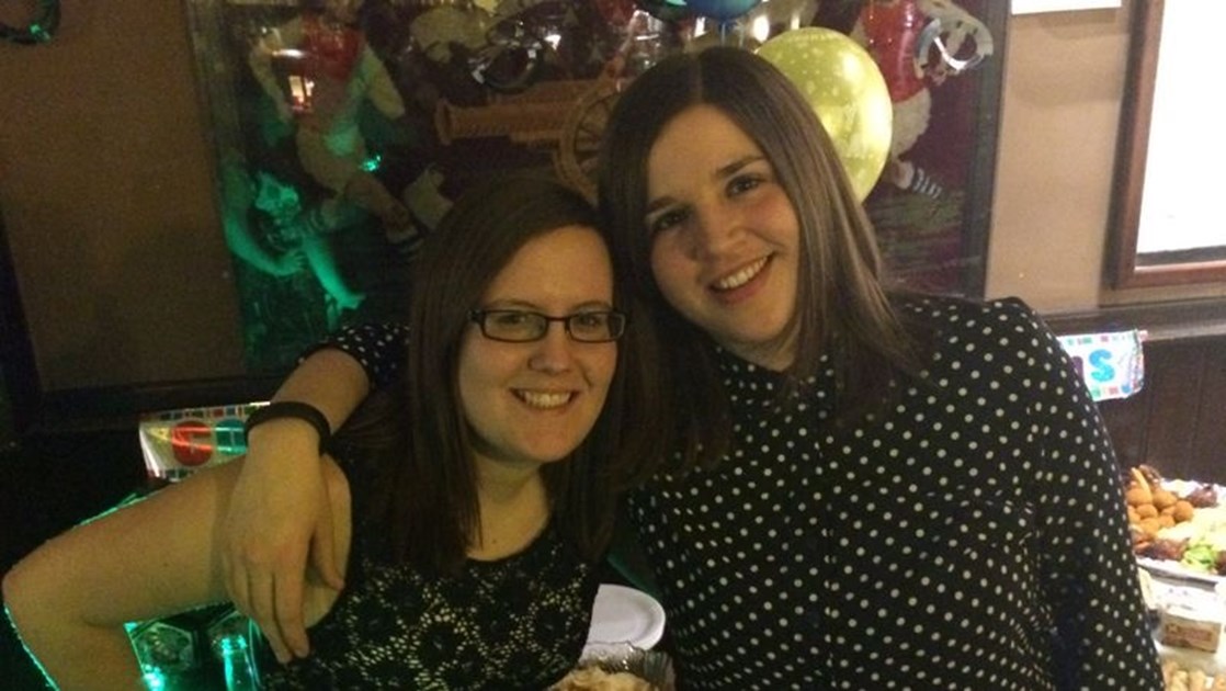 Amy Marnell is fundraising for Cancer Research UK