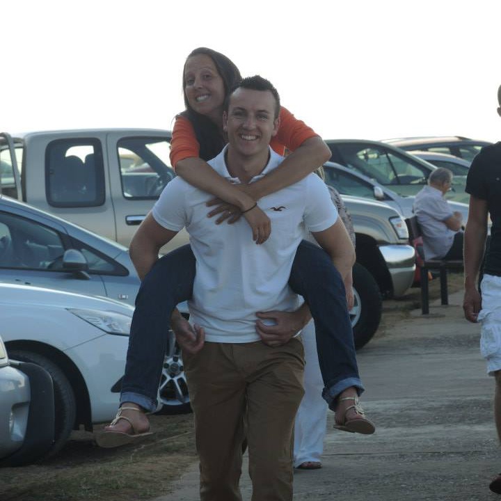 Ross Hanley is fundraising for Cancer Research UK