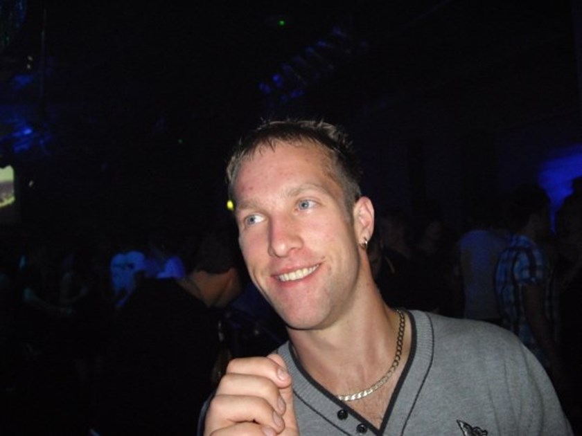 Stuart Courtier is fundraising for Cancer Research UK