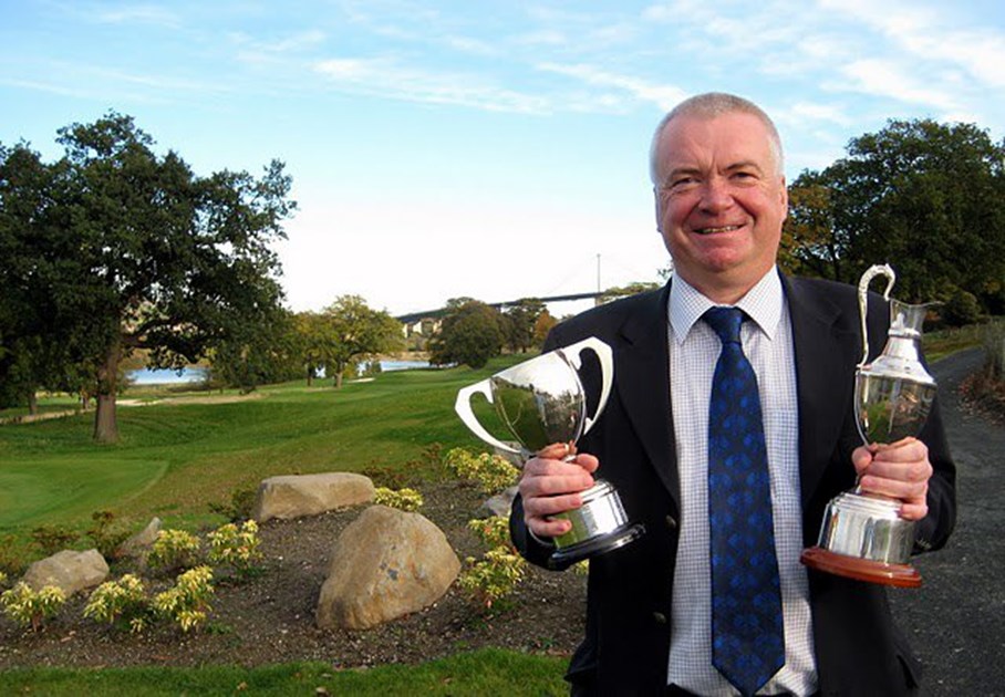 Stewart Lowe is fundraising for Marie Curie