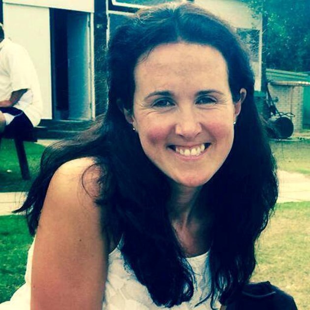 Michelle Robbins is fundraising for Cancer Research UK