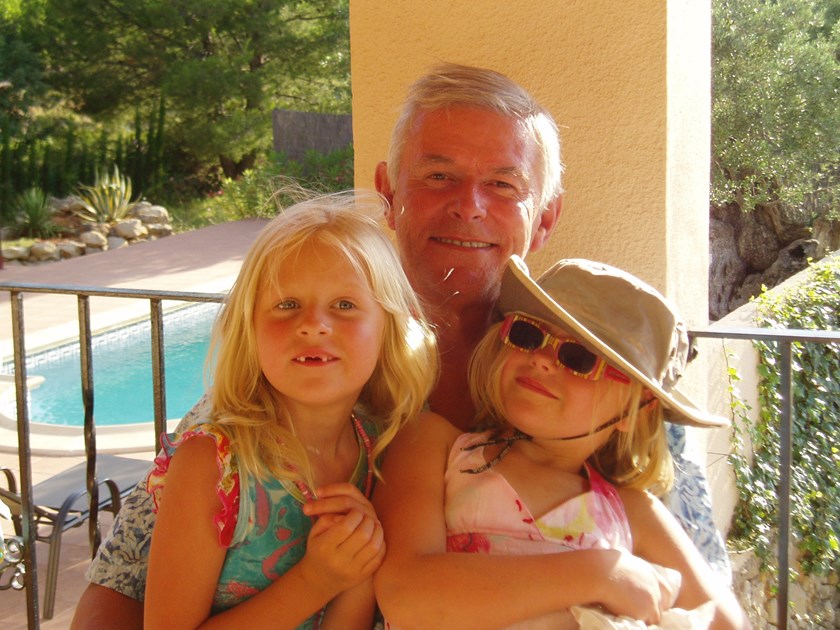 Fiona Burman Hopkins is fundraising for Cancer Research UK