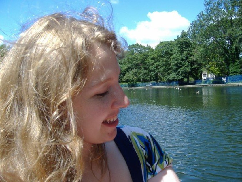 Laura Searle is fundraising for Voluntary Service Overseas