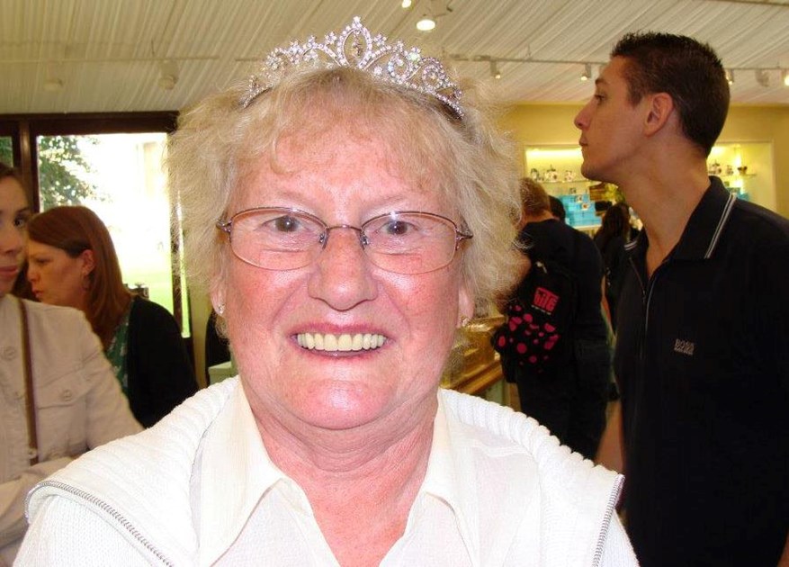 Frances Lynn is fundraising for Lynda Jackson Macmillan Centre