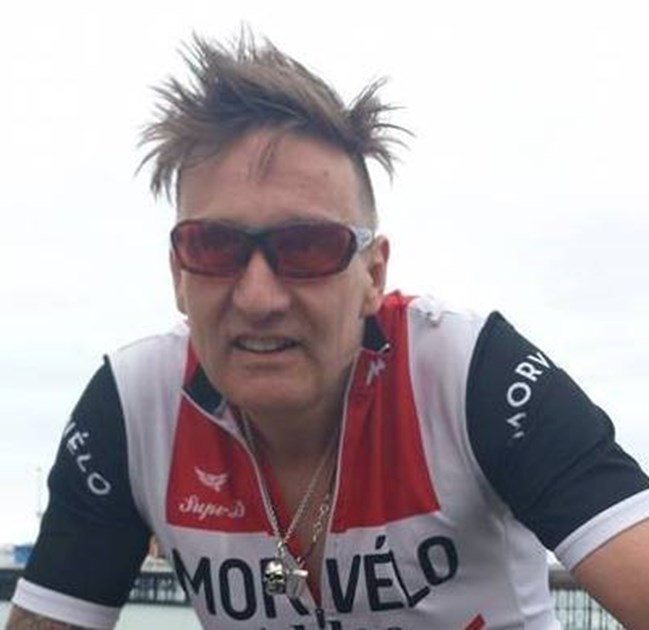 Simon Card Is Fundraising For Teenage Cancer Trust simon-card-is-fundraising-for-teenage-cancer-trust
