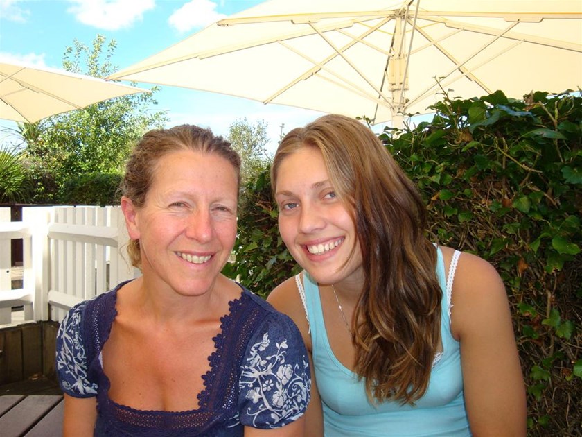 caroline kessler is fundraising for Cancer Research UK