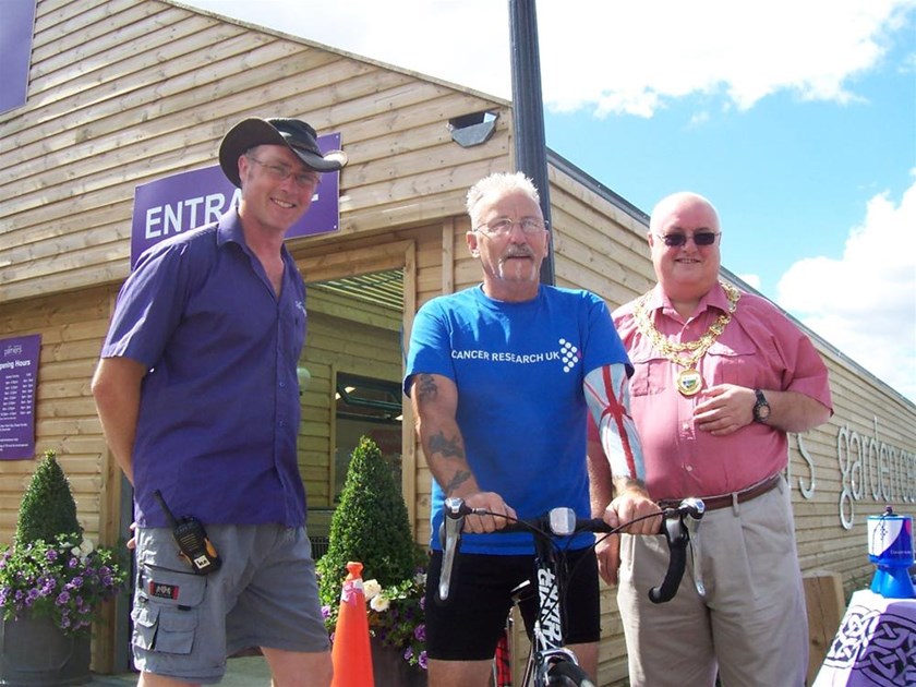 Philip Chamberlain is fundraising for Cancer Research UK