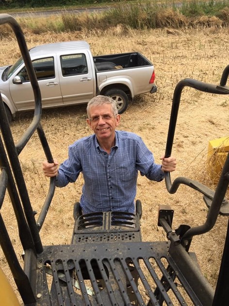 Geoffrey Sutton is fundraising for Cancer Research UK