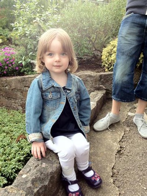 Amy Harhoff is fundraising for Sheffield Children's Hospital Charity