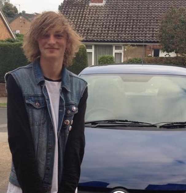Sarah Foreman is fundraising for PAPYRUS Prevention of Young Suicide