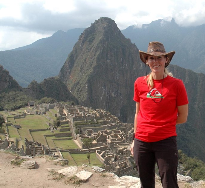 Amanda Binner-Vaughan is fundraising for Velindre Cancer Centre