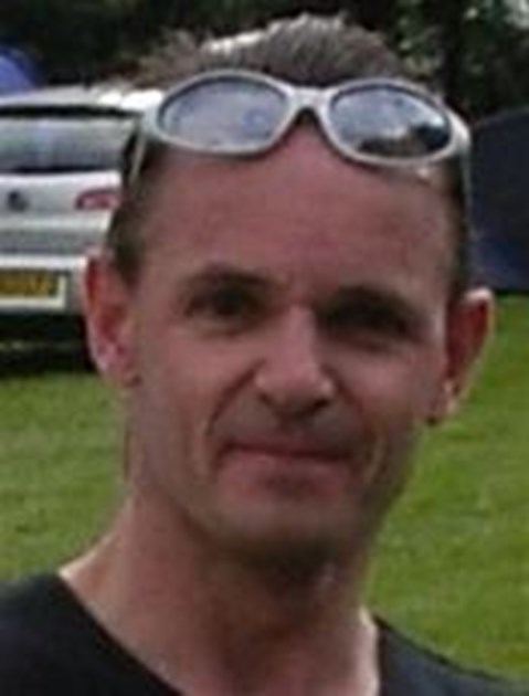 Stuart Howes is fundraising for WaterAid