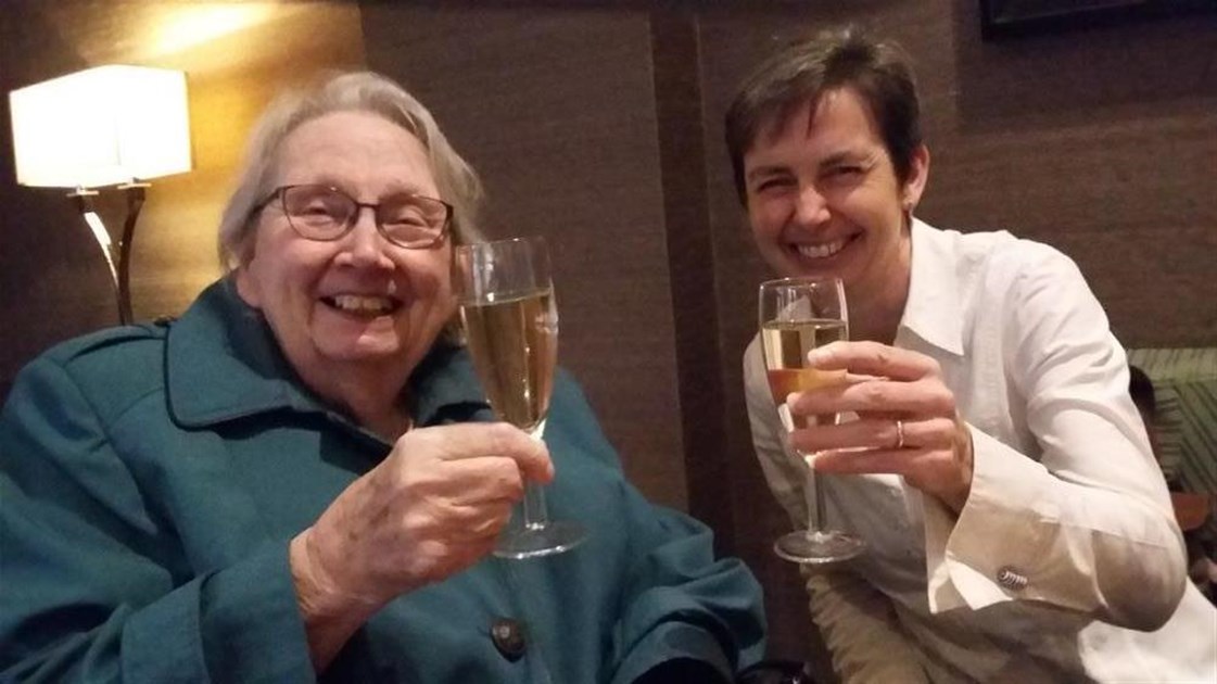 Elizabeth Treherne is fundraising for Alzheimer's Research UK