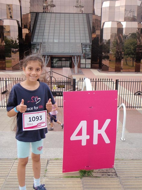 Elizabeth Stagg is fundraising for Cancer Research UK