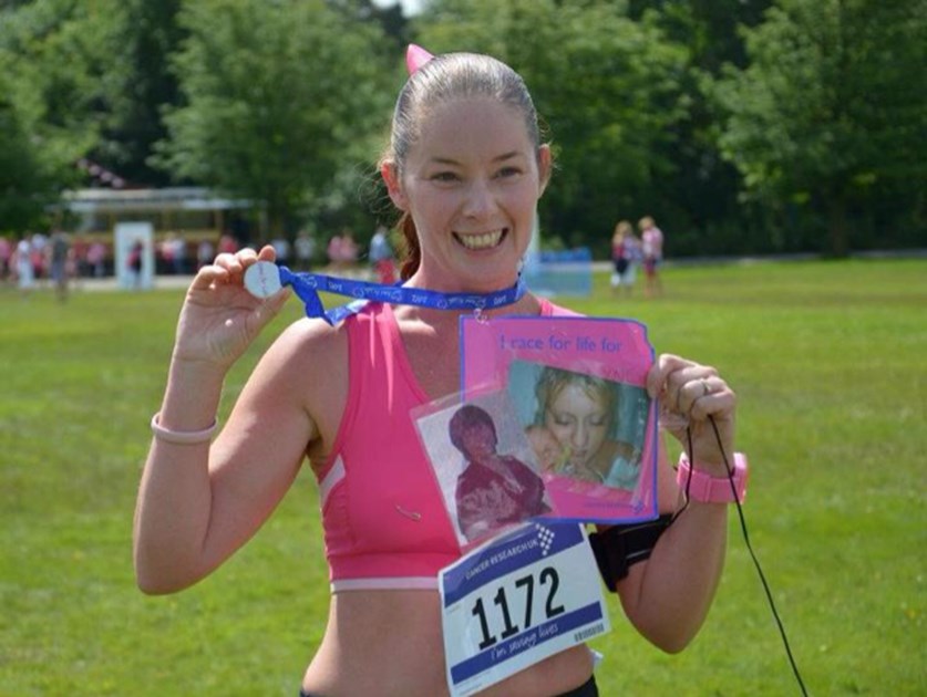 Jane Bonnet is fundraising for Cancer Research UK