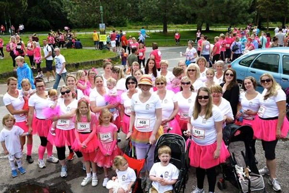 helen finch is fundraising for Cancer Research UK