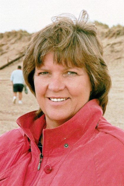 Kirsty Walker is fundraising for Iain Rennie Hospice At Home