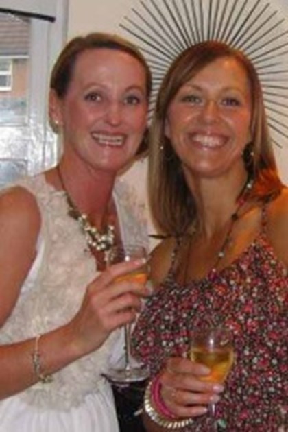 Helen Monkman is fundraising for Alice House Hospice