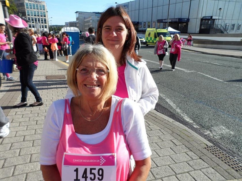 Denise Crapper is fundraising for Cancer Research UK
